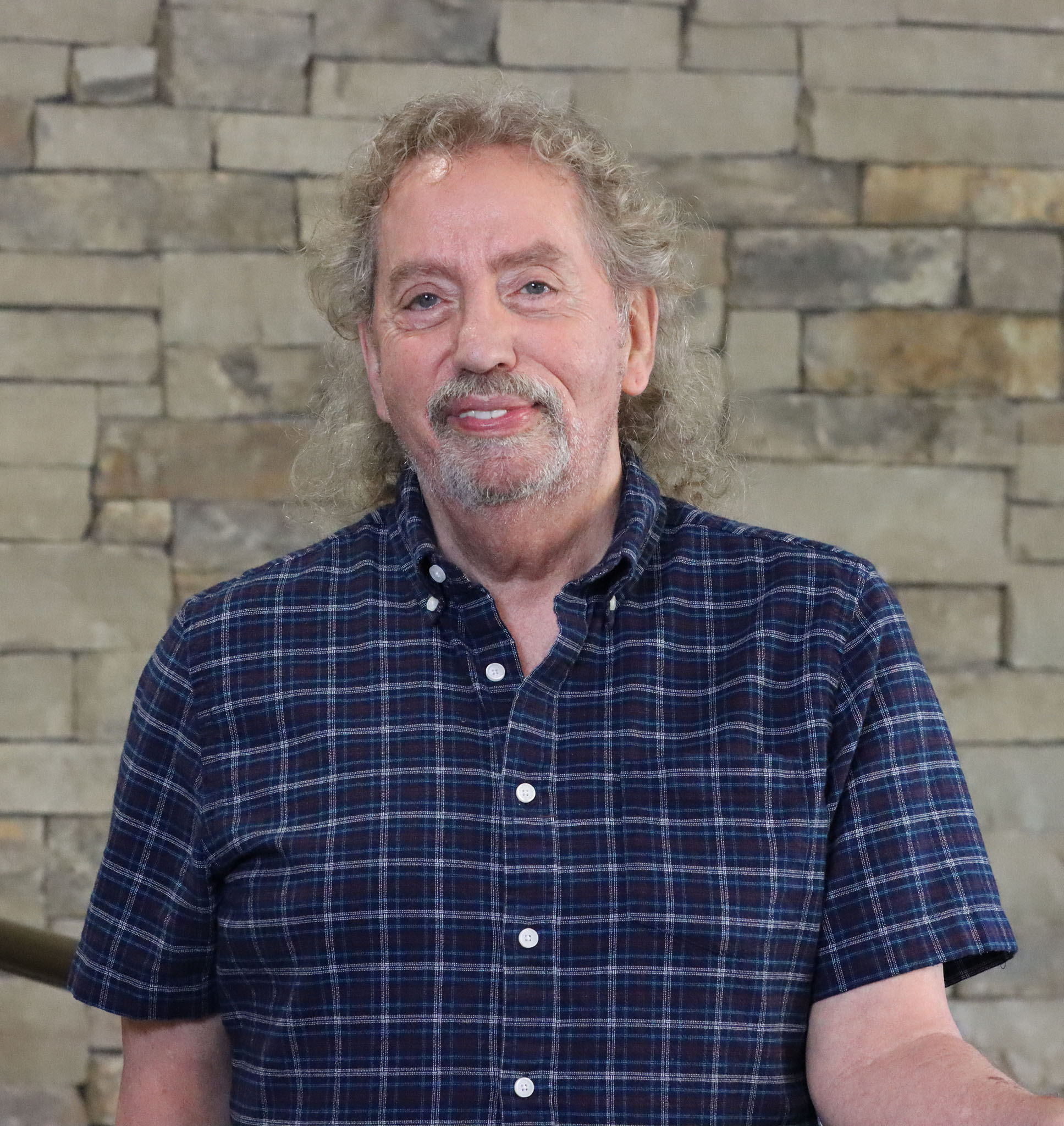 Dr. Leon Desecottier | MACU